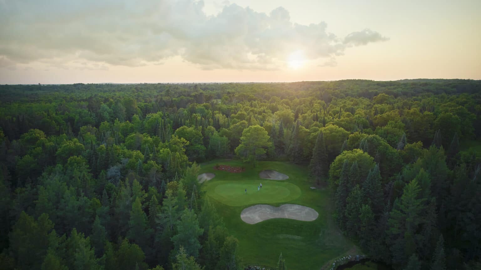 Stay & Play Packages - Garland Lodge & Golf Resort